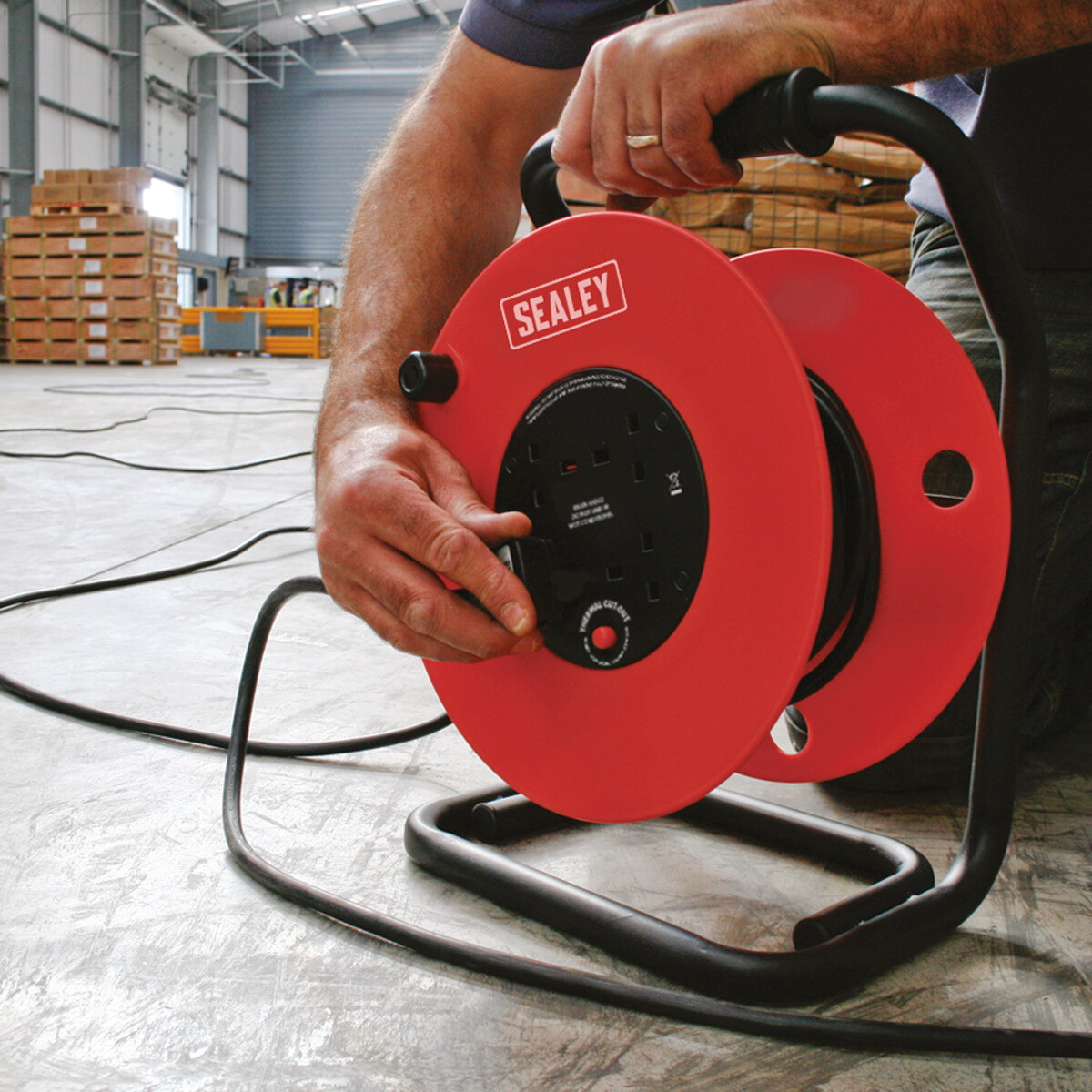 Sealey CR25025 Cable Reel 50m 4 x 230V 2.5mm² Heavy-Duty Thermal Trip ...